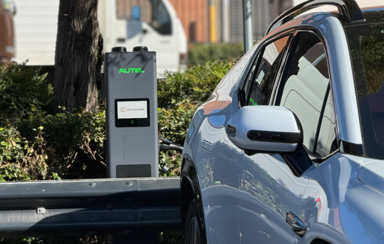 JET Charge and Autel Launch Best-in-Class Dual Port AC Charging | JET ...